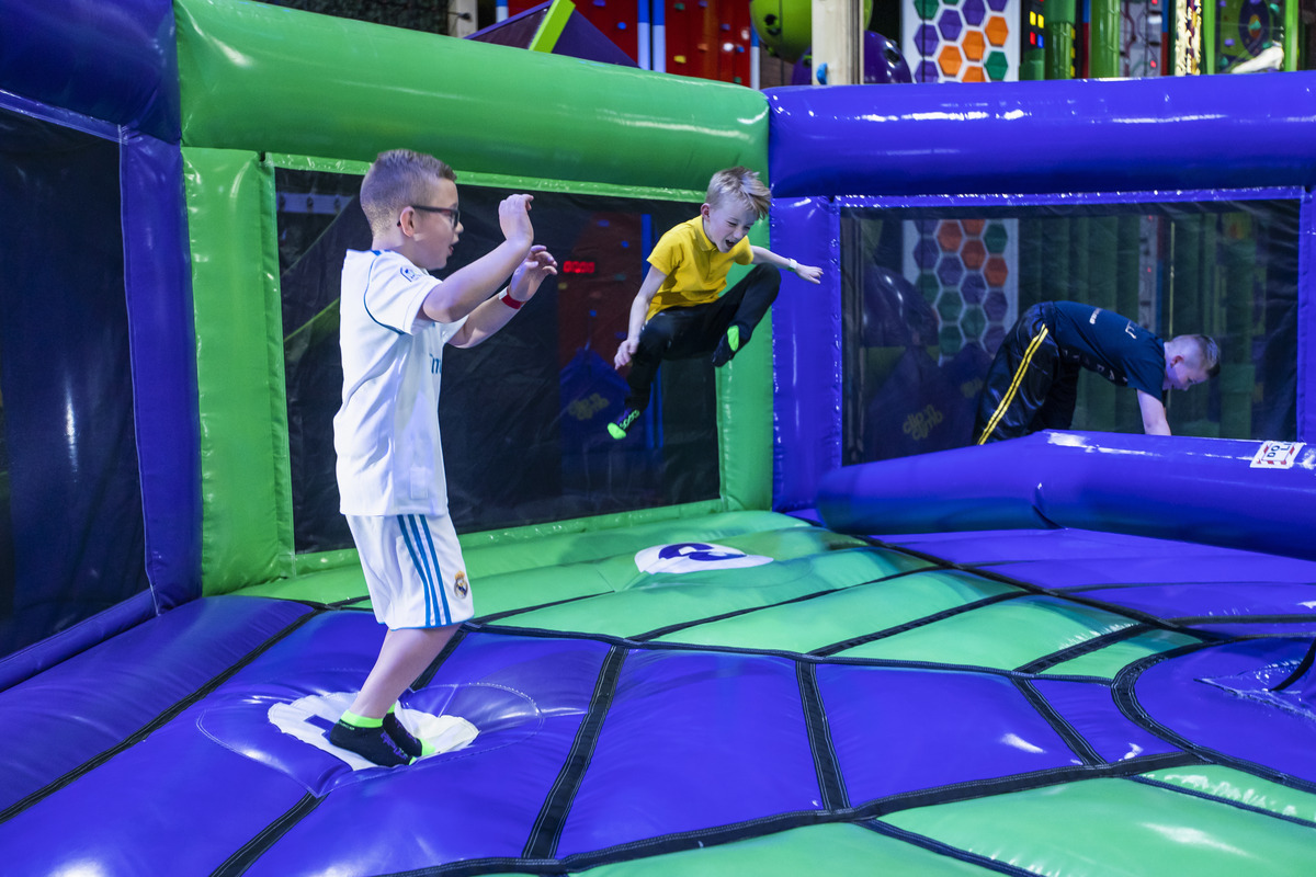 Last Man Standing | Inflataspace